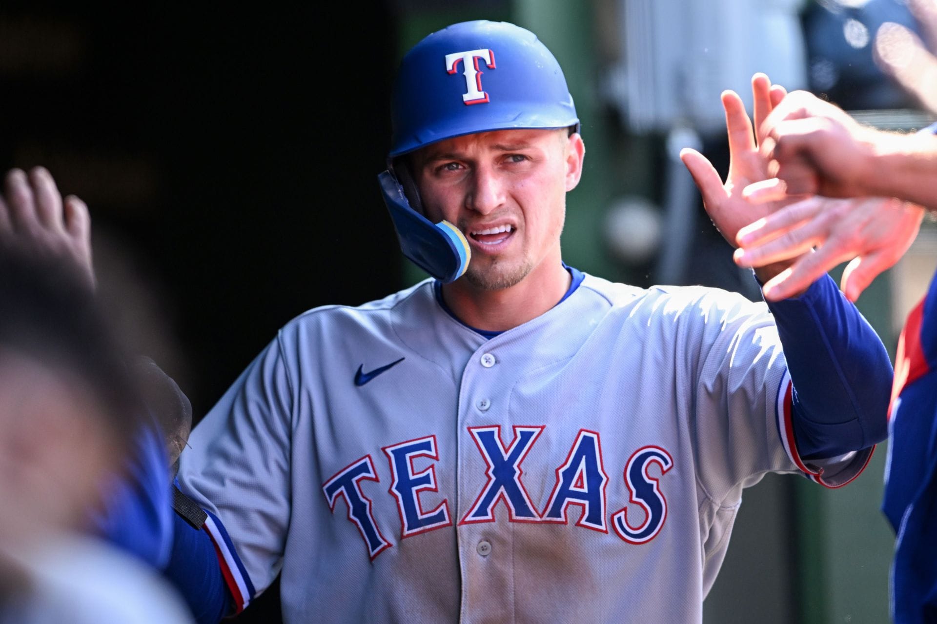 Texas Rangers fans fired up by Corey Seager's triumphant return to ...
