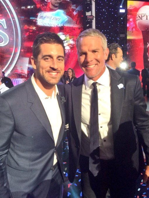 What was the Brett Favre-Caitlyn Jenner clap incident all about ...