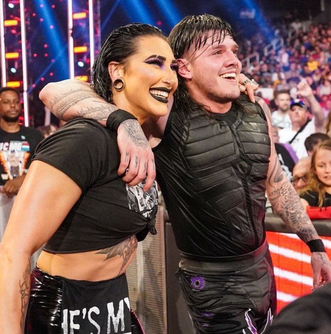 Rhea Ripley noticed this edited wedding photo on Twitter; how did she ...