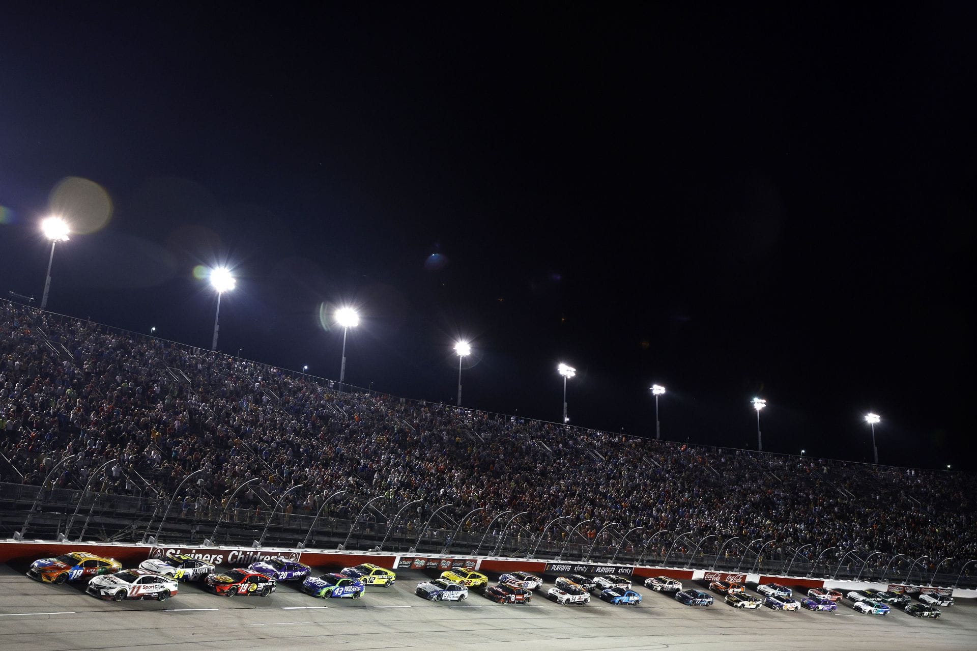 What is Darlington Raceway known for? Exploring the uniqueness of the ...