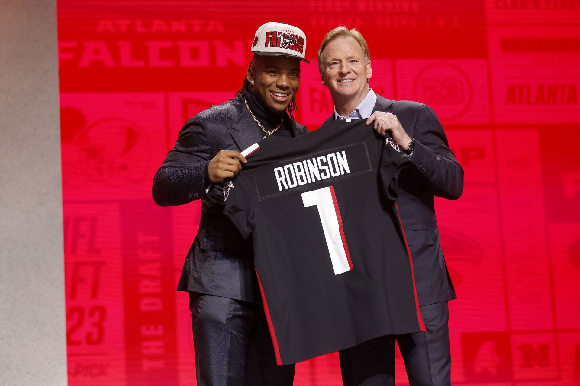 Which jersey number will Bijan Robinson wear in the NFL? Falcons' star ...