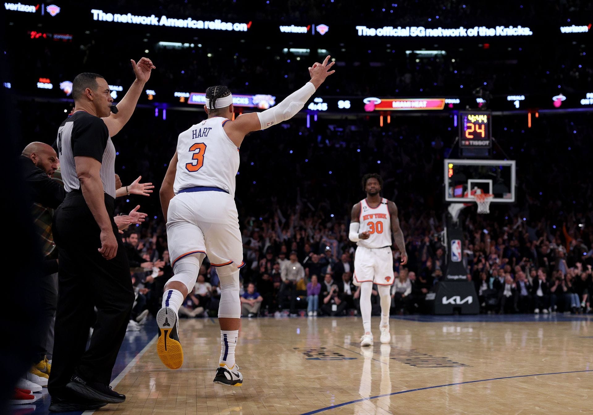 Who is Josh Hart's wife Shannon Phillips? Looking at their relationship ...