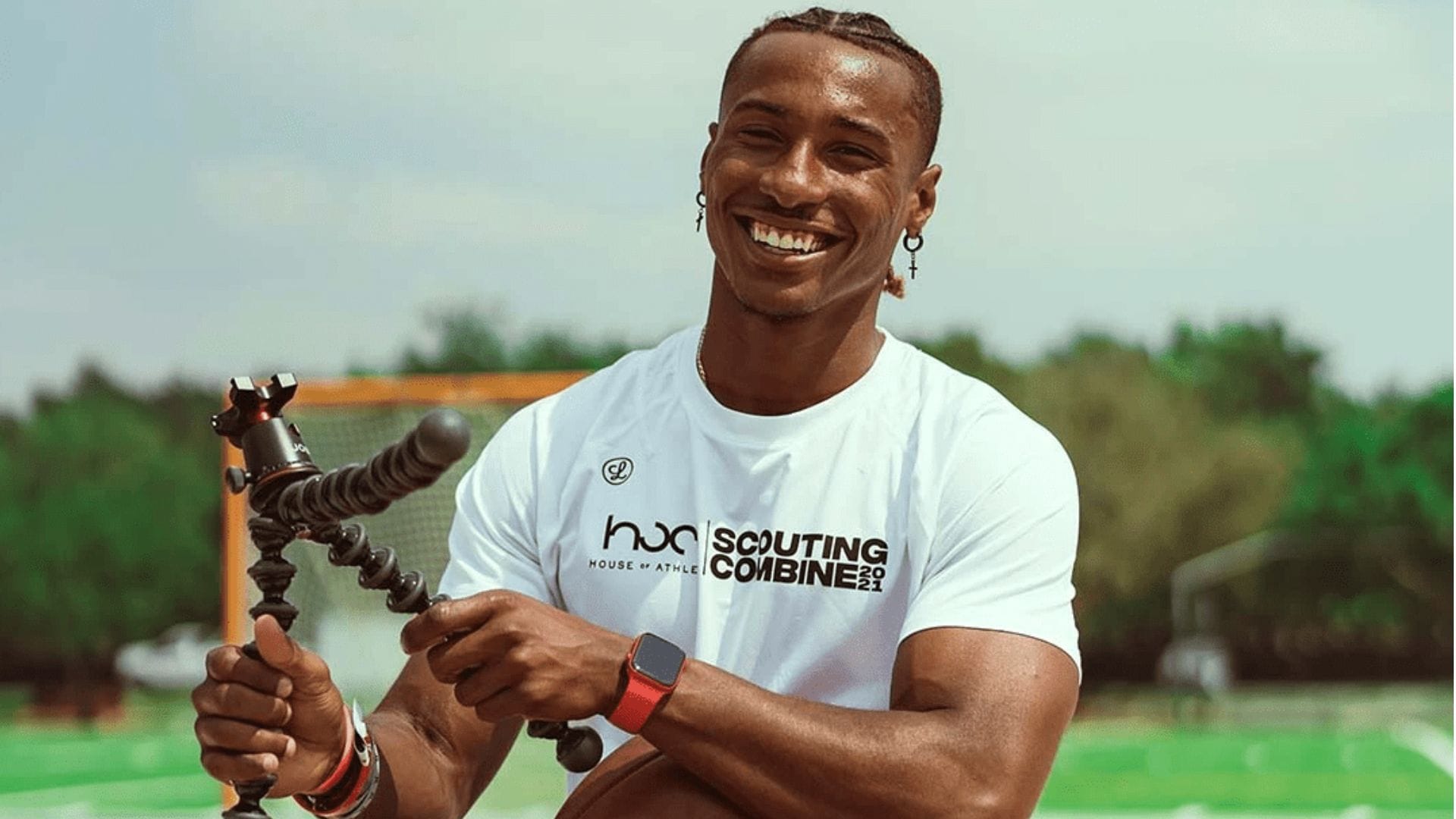 YouTuber Deestroying boasts about decision to quit football to ...