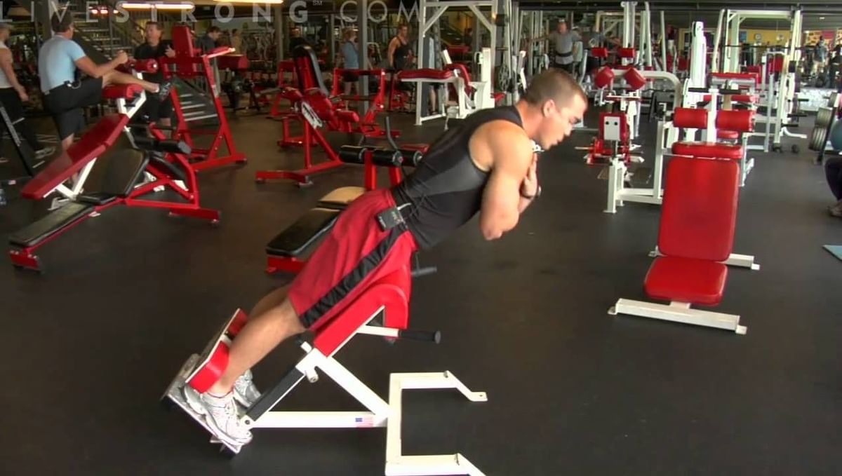Reverse sit-up machine: Strengthening your core in reverse