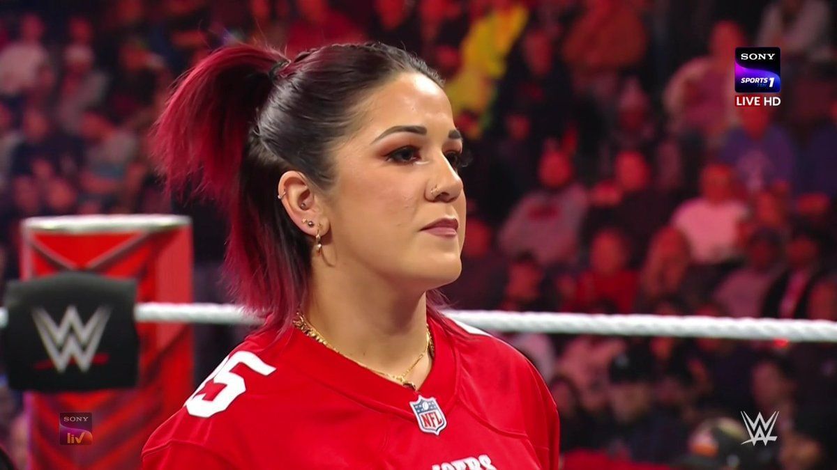 WWE Superstar blasts Bayley; calls her an "old head"