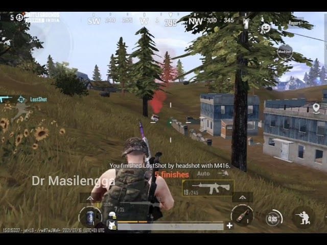 3 best ways to use smoke grenades in BGMI