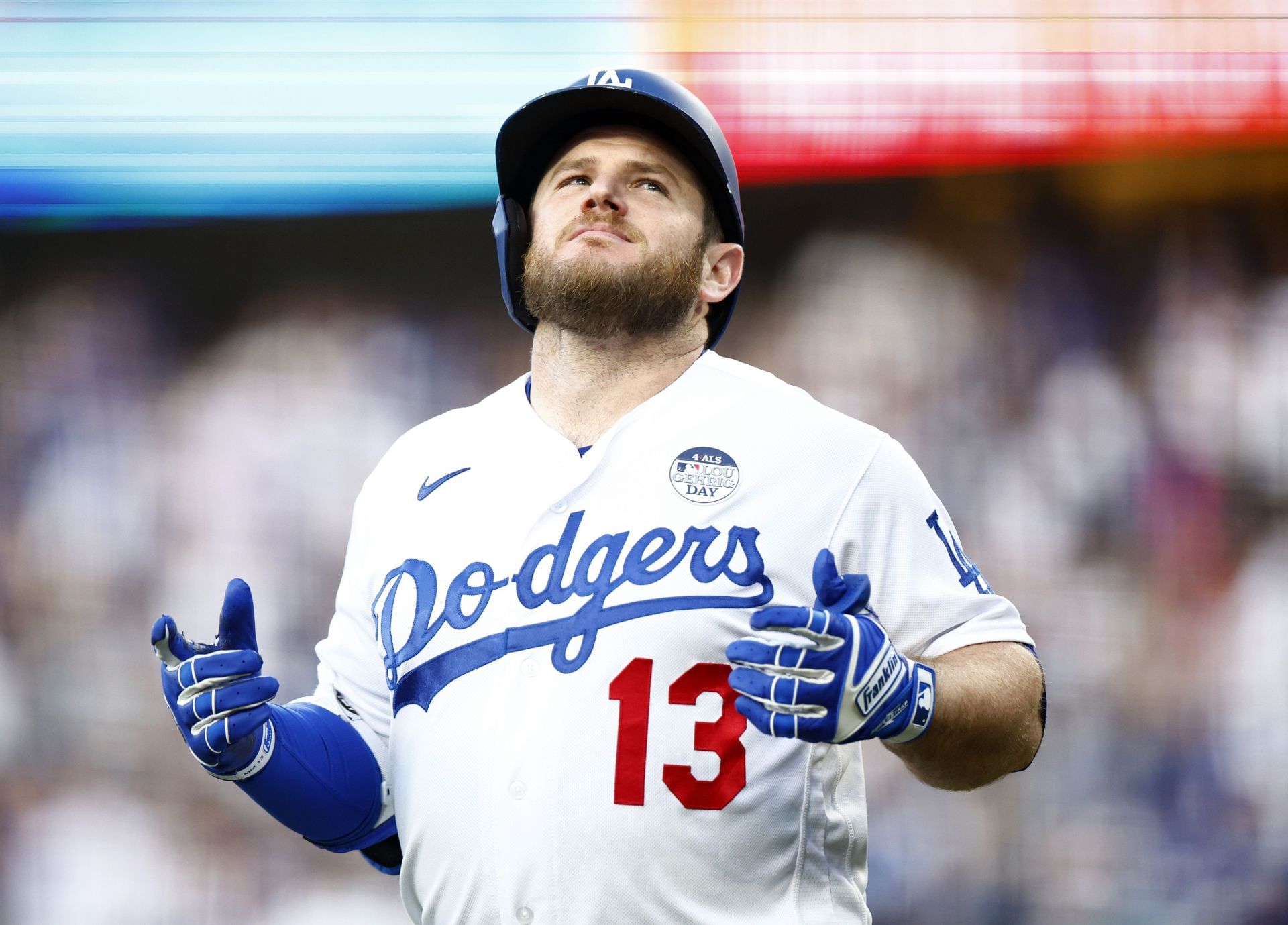 Los Angeles Dodgers fans frustrated with Max Muncy after error costs ...