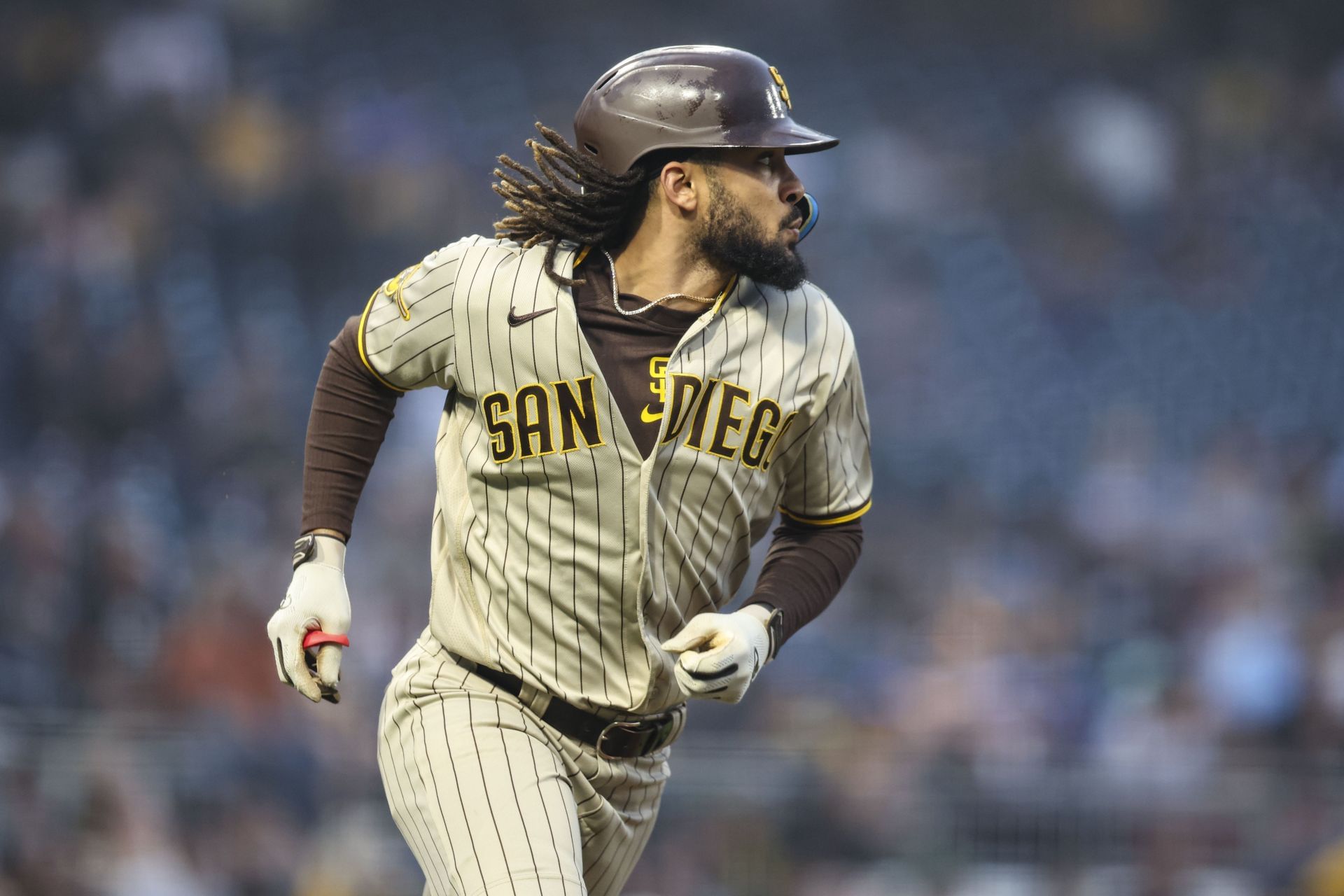 MLB Twitter reacts to San Diego Padres fans showing up to the ballpark ...