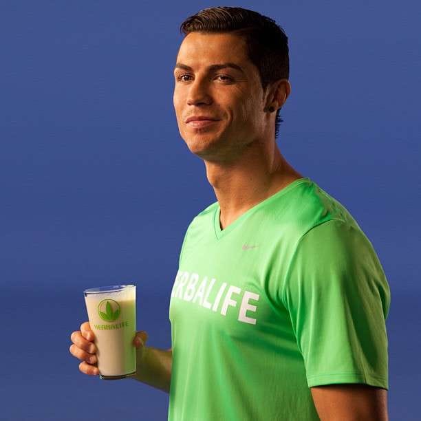 Cristiano Ronaldo's haircuts over the years with names and photos of ...